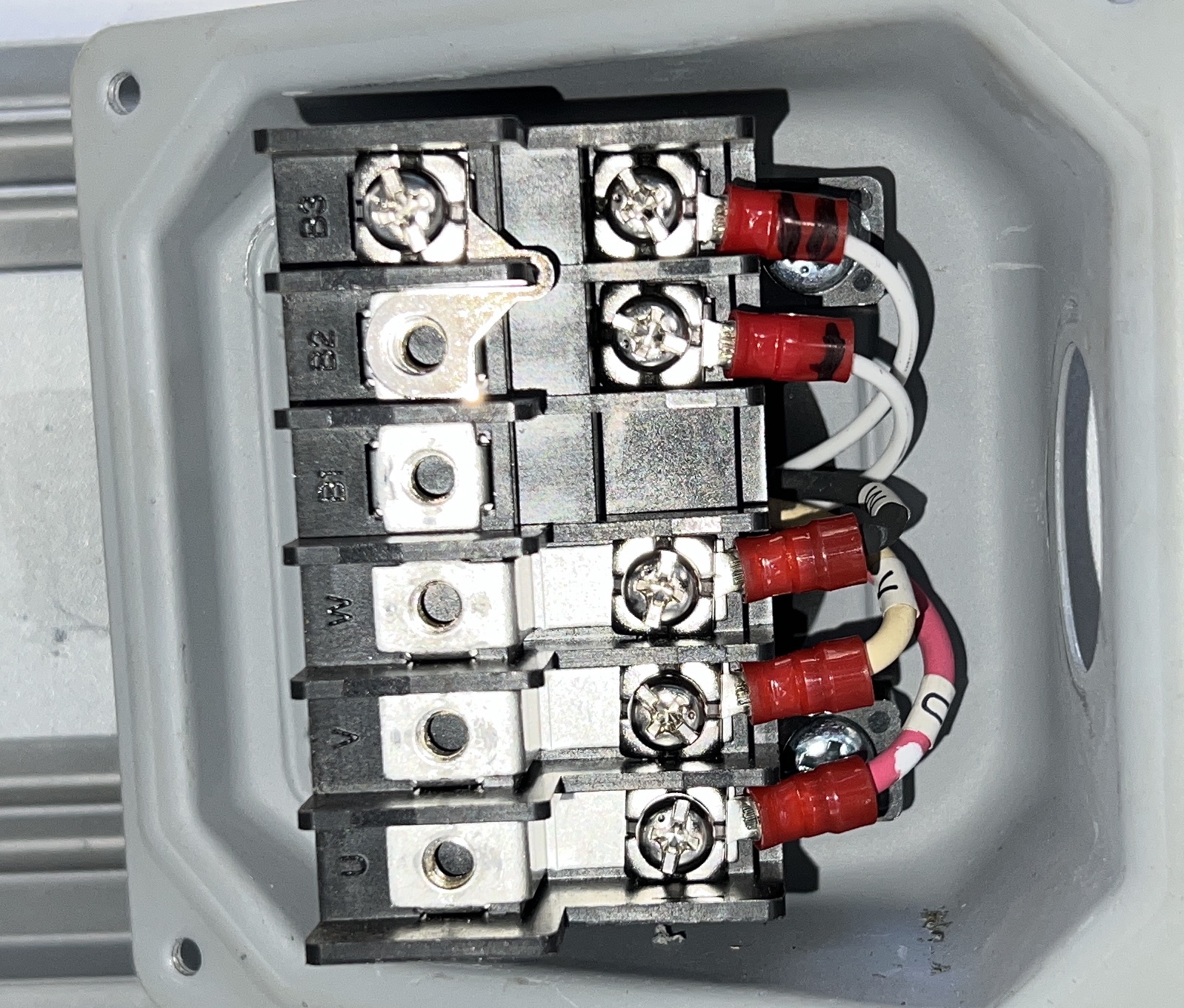 三相交流回路の「RST」と「UVW」の違いについて｜nabeWorks