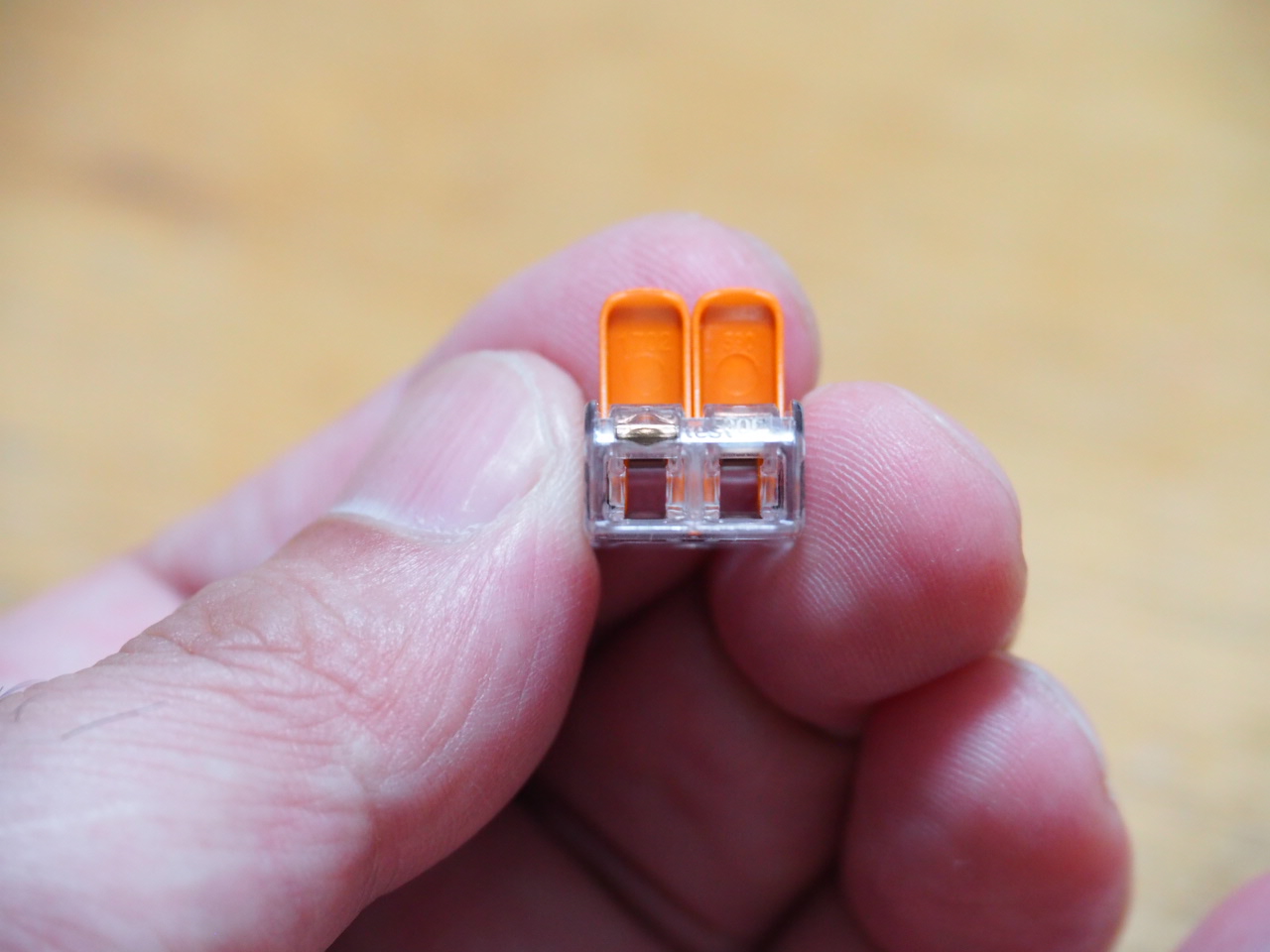 【超便利！】WAGO（ワゴ）ワンタッチコネクターの特徴と使い方について | nabeWorks【なべワークス】