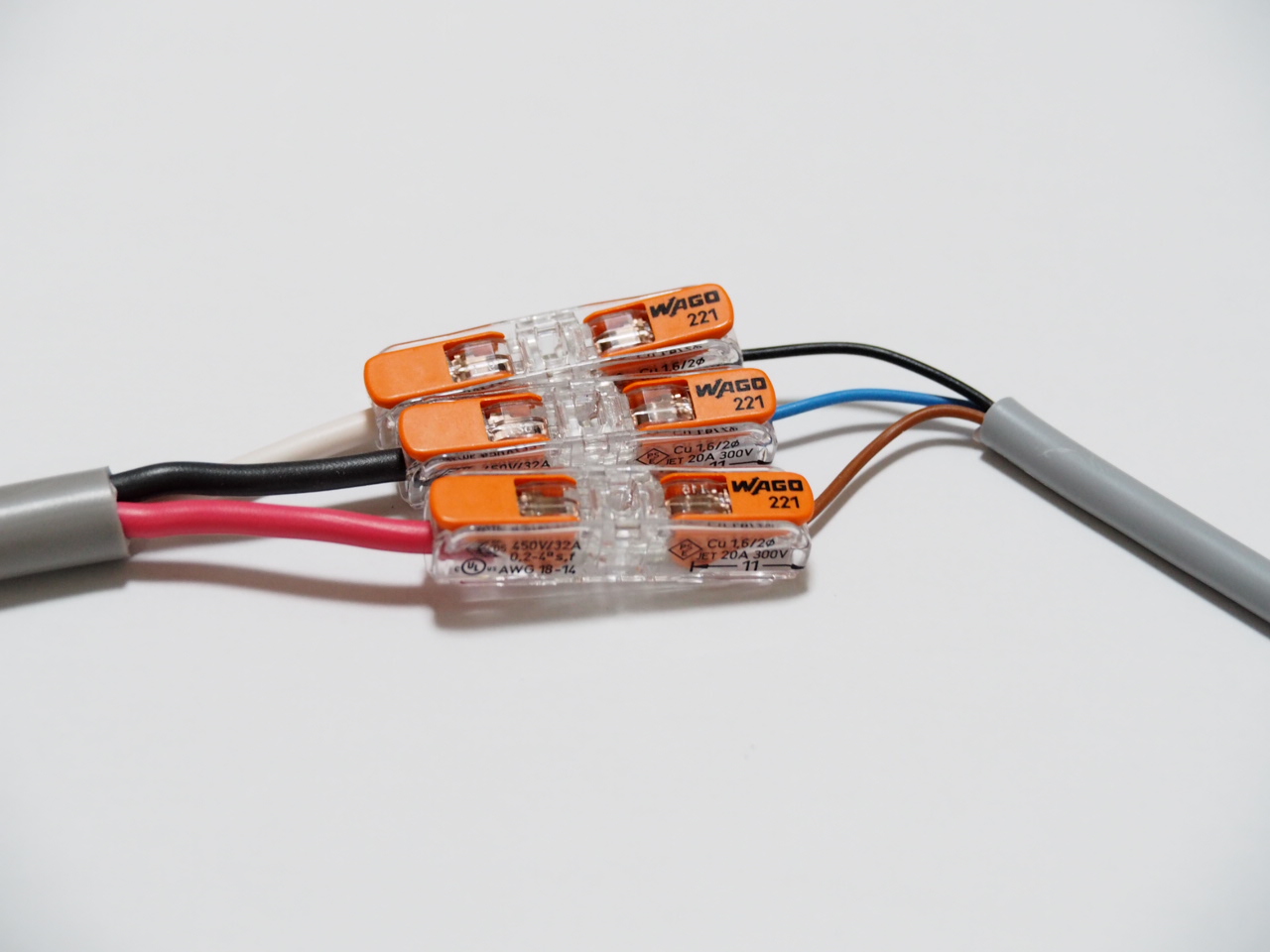 【超便利！】WAGO（ワゴ）ワンタッチコネクターの特徴と使い方について｜nabeWorks